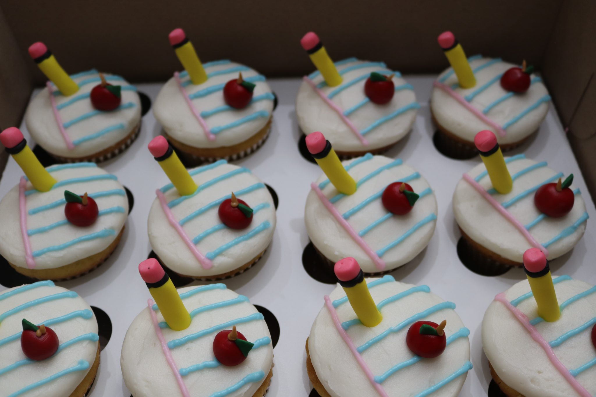 Back To School Cupcakes for BYU-Idaho Student – Rexburg Cakes