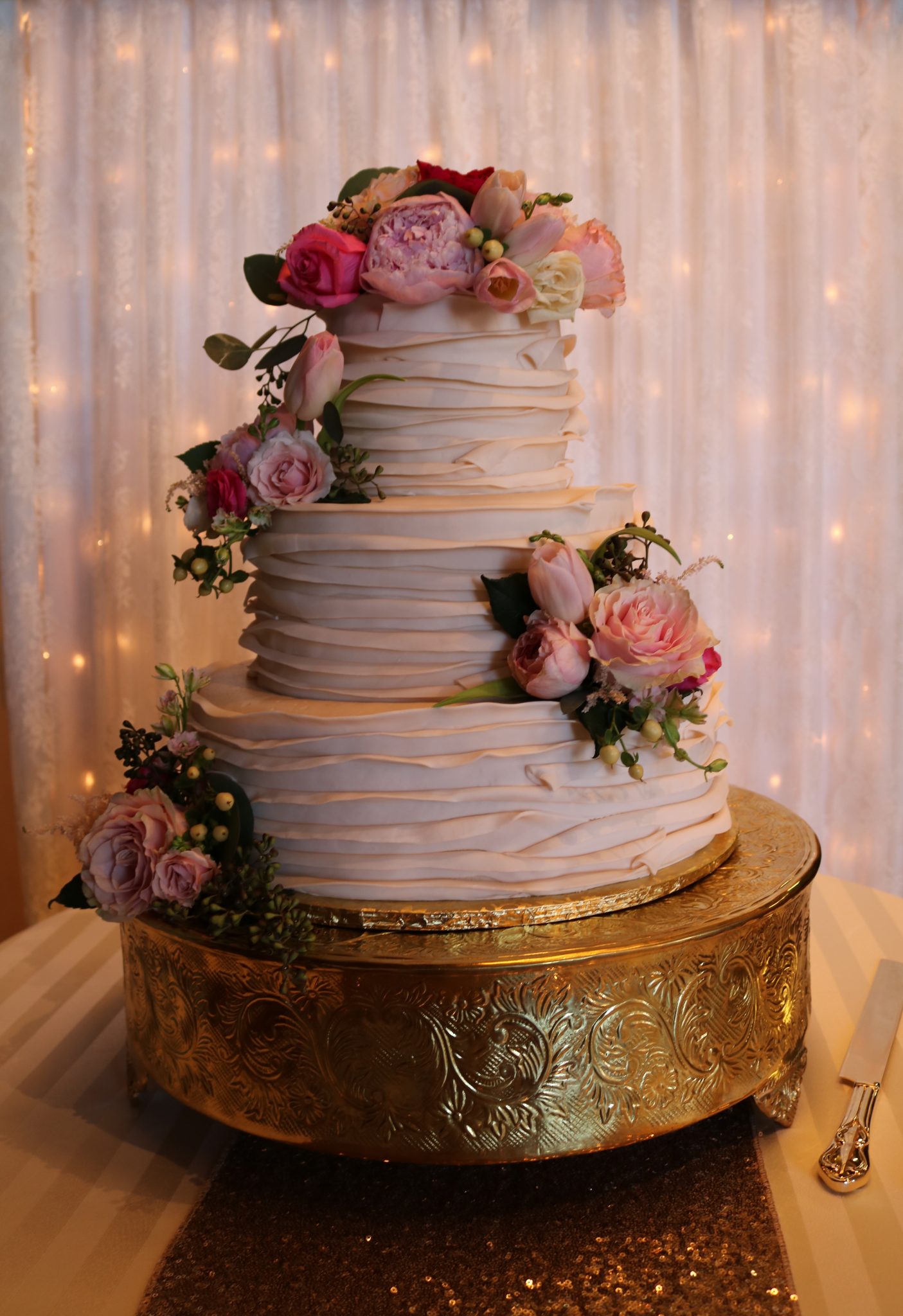 Ivory Colored “Smooth” Ruffled Fondant Wedding Cake – Rexburg Cakes